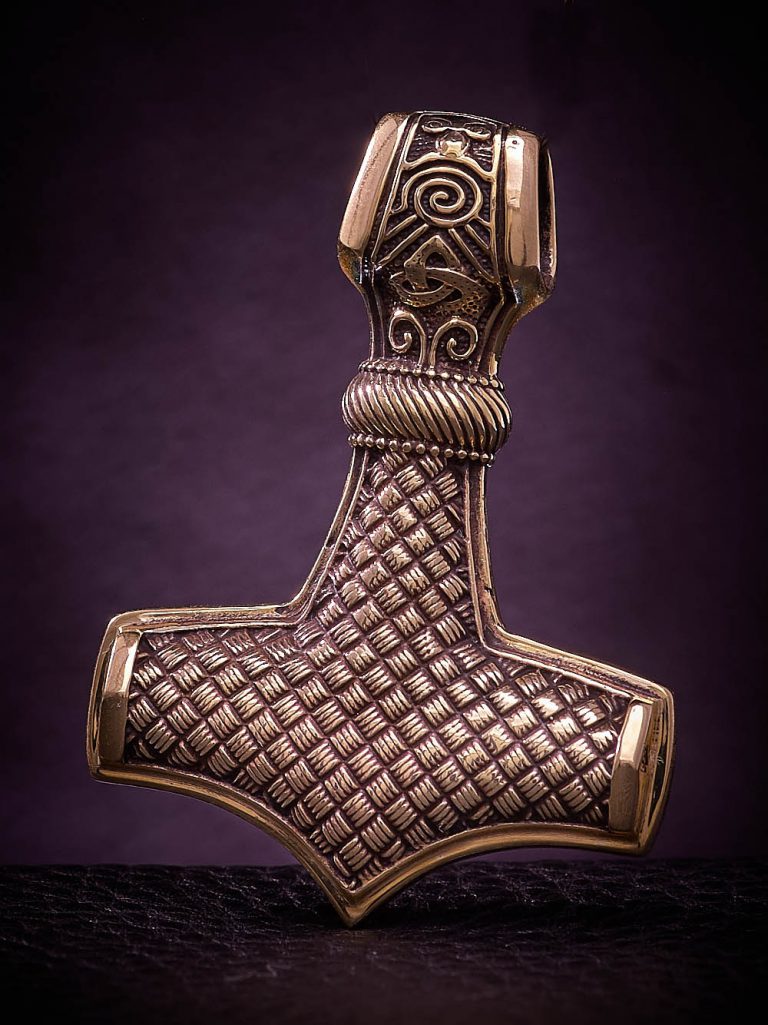 THOR’S HAMMER : MJOLNIR – Mammen Style #3 - CHStudio